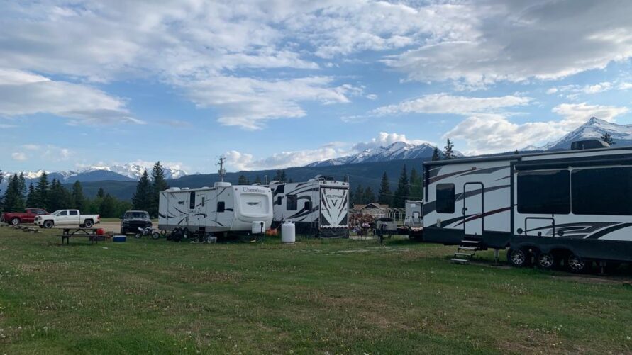 Gallery - Valemount Pines Golf Course and R.V. Park