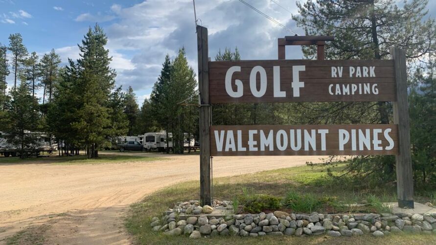 Home - Valemount Pines Golf Course and R.V. Park